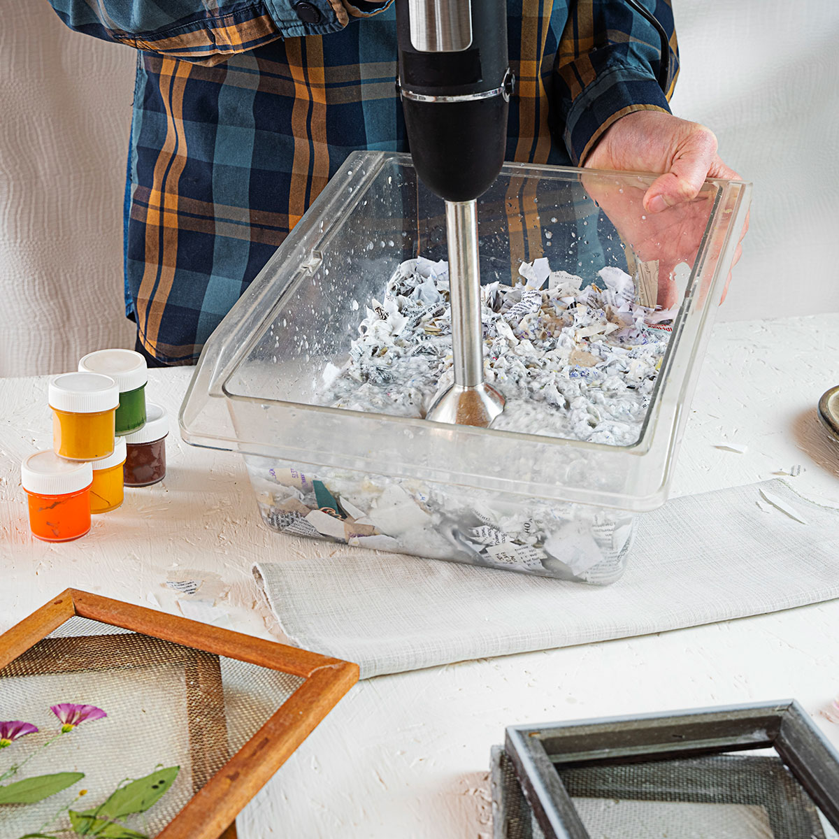 Faire du papier recyclé à la maison : tous nos conseils – Blog BUT