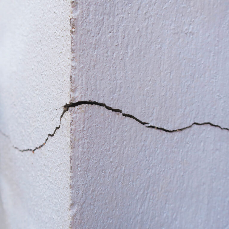Réparer une fissure sur un mur : toutes nos astuces – Blog BUT