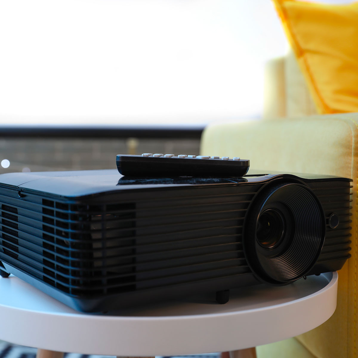 Comment bien choisir un vidéoprojecteur ? – Blog BUT