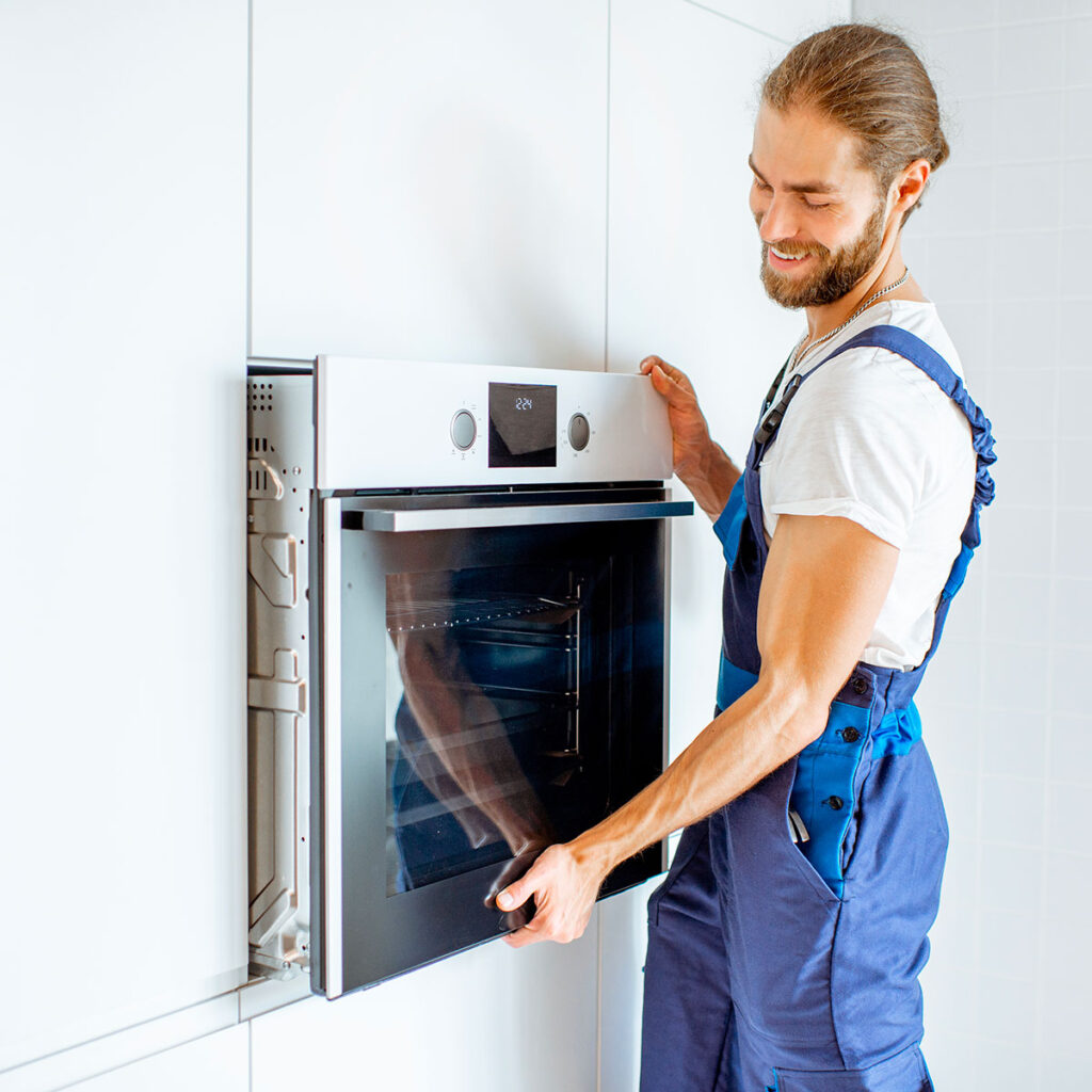 Conseils pour réussir l'installation d'un four encastrable – Blog BUT