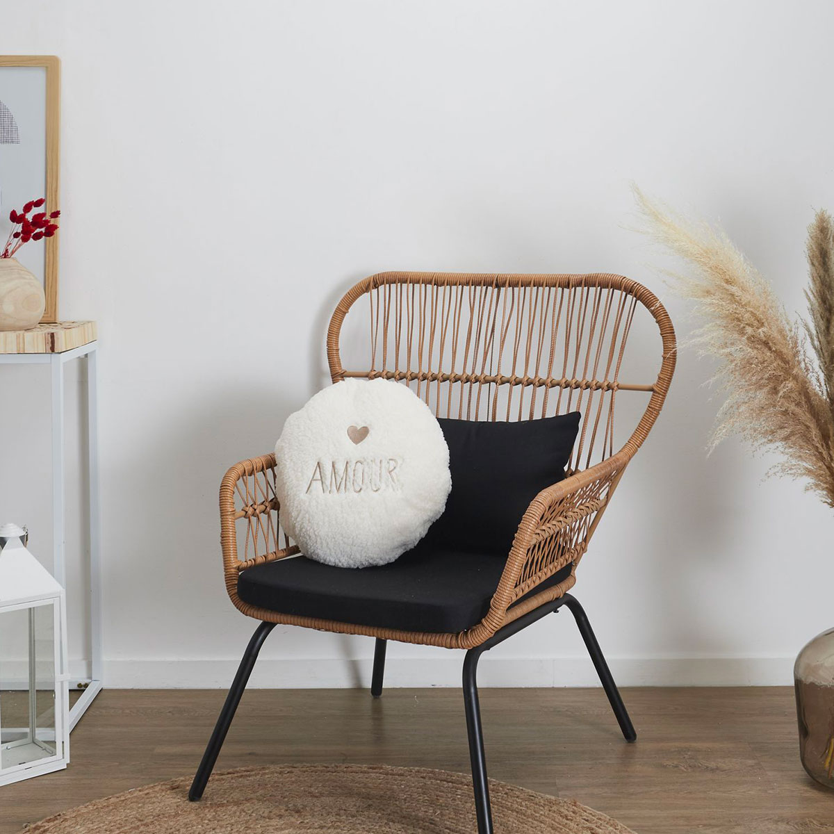 Comment plier un plaid en coussin ? – Blog BUT