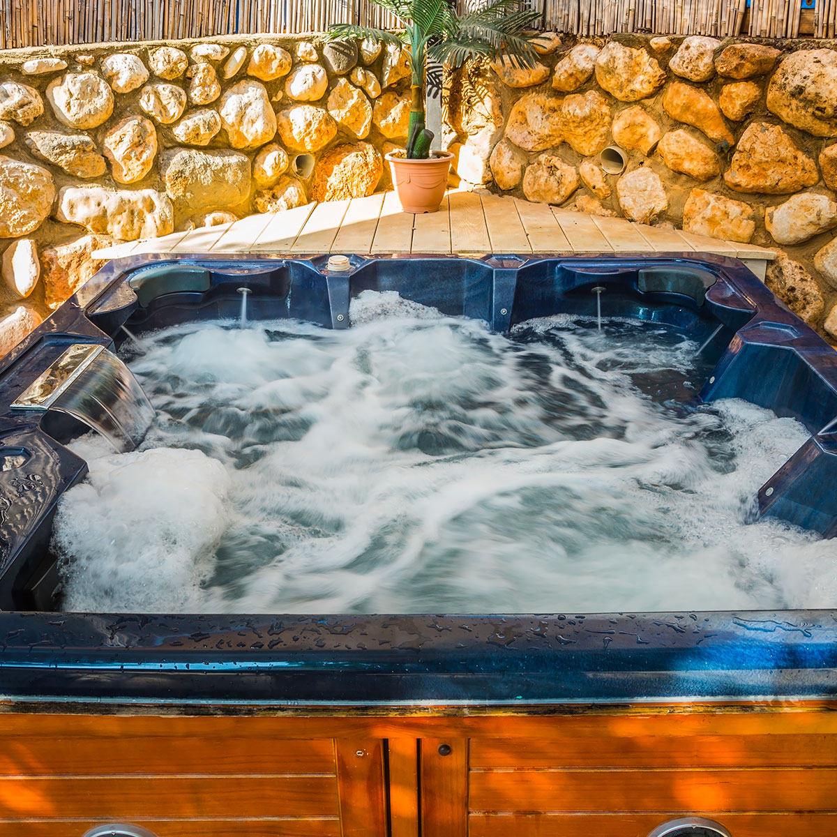 Comment aménager un coin spa dans le jardin ? – Blog BUT