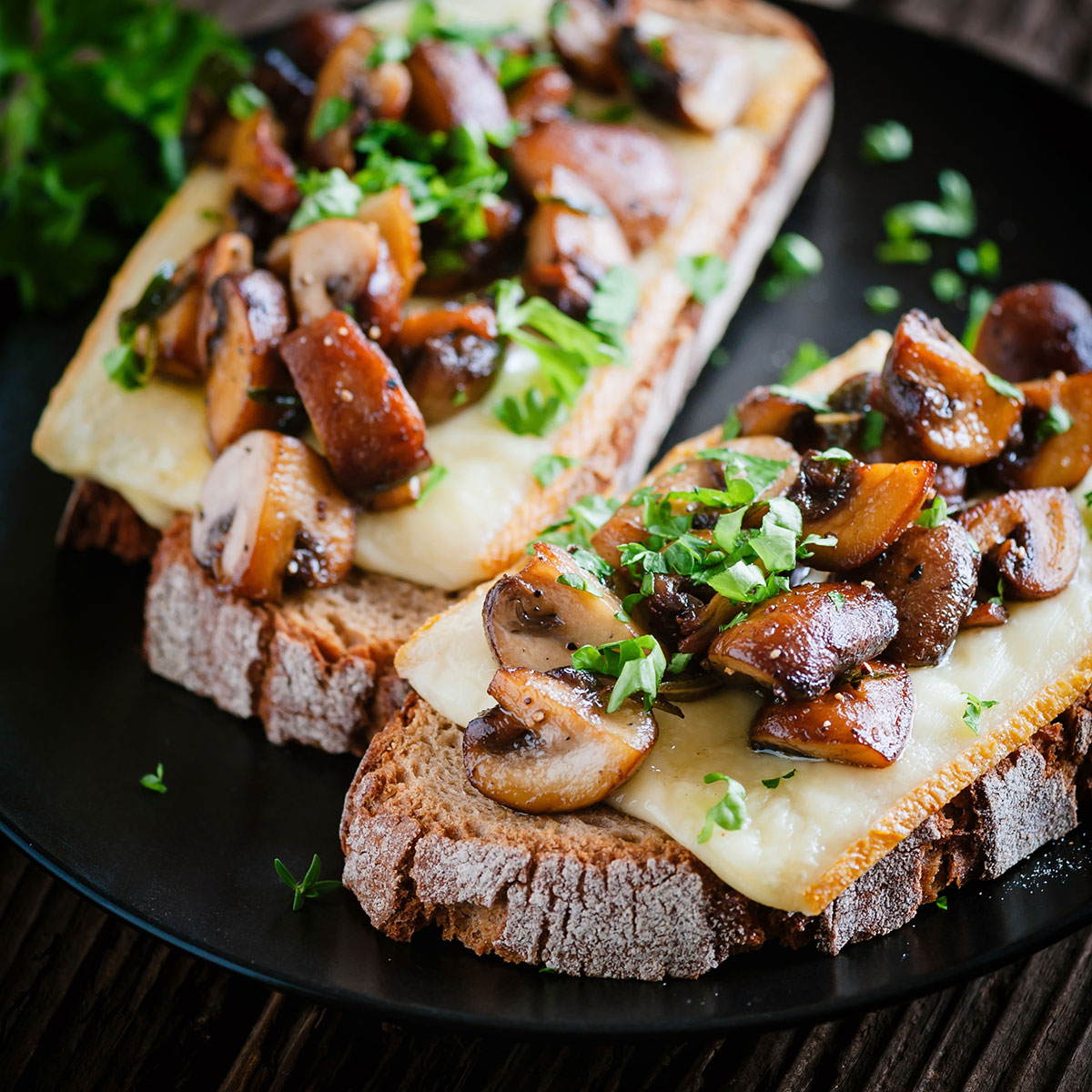 Rendre une raclette festive : idées de recettes – BUT Blog