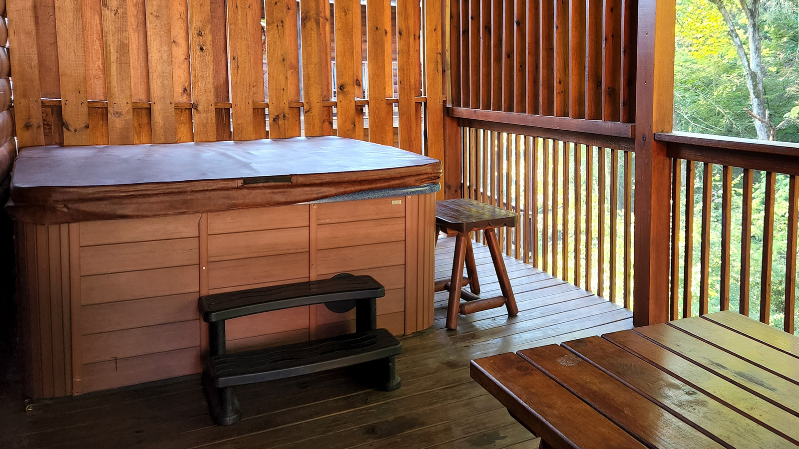 Mettre un jacuzzi sur son balcon : nos conseils – Blog BUT